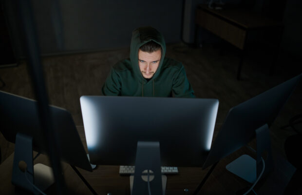 Don’t Fall For This Scam!!! | 92.5 Kickin' Country